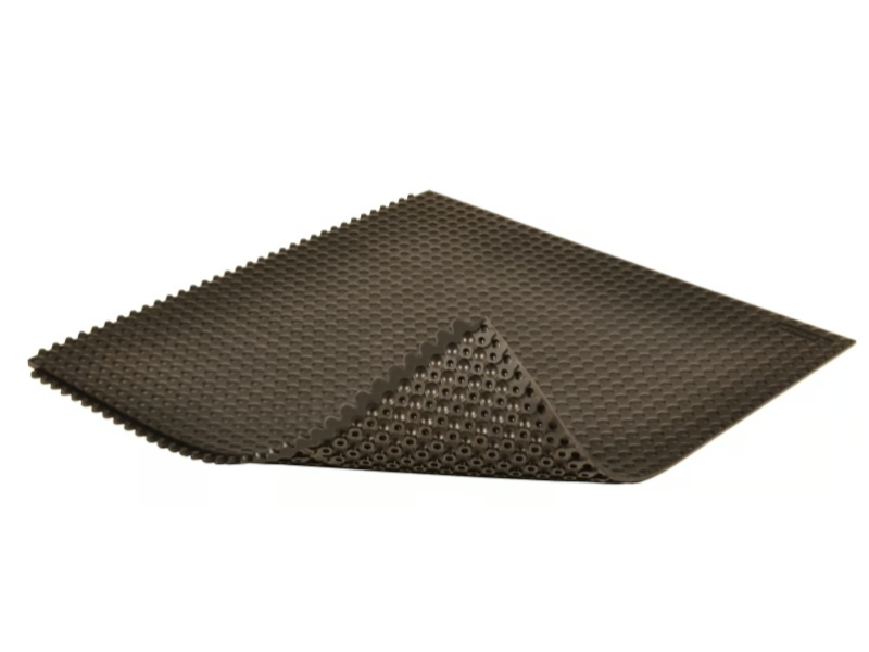 Notrax Skymaster® HD Niru® FR Snap Together Rubber Flooring Mats 465 Series