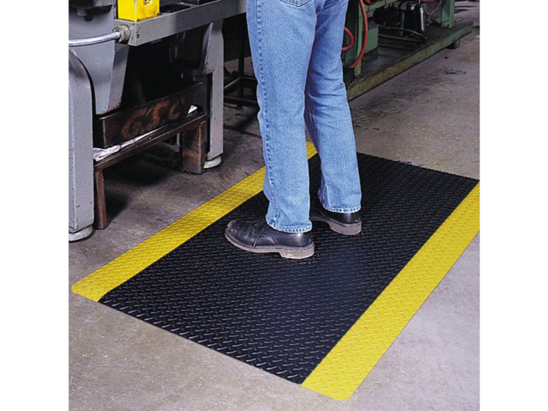 Notrax Diamond-Tuff™ Max Beveled Edge Anti-Fatigue Floor Mats 510 Series