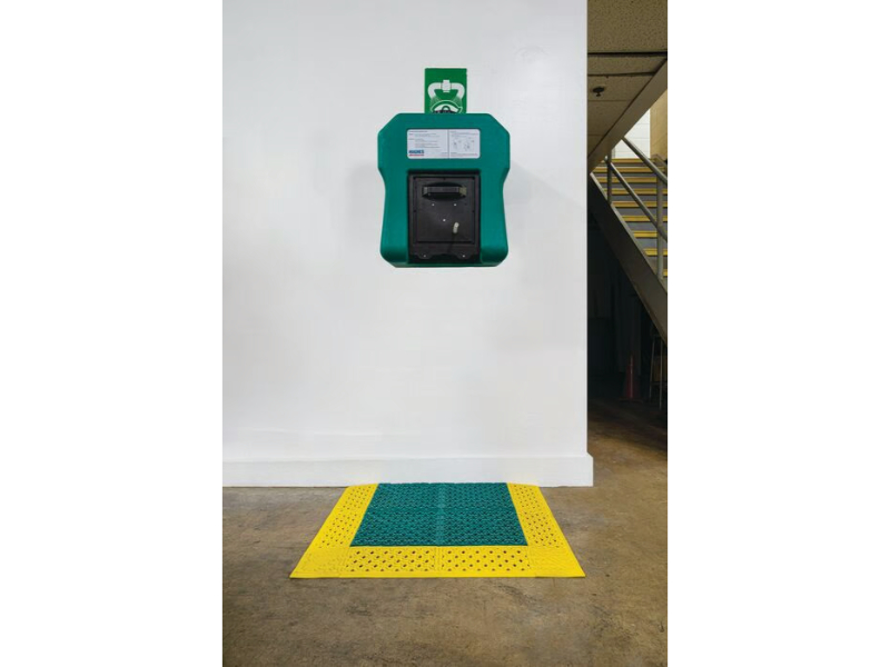 Notrax Eyewash Station Interlocking Drainage Floor Mats 524 Series