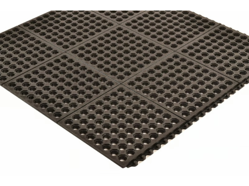 Notrax Niru® Cushion-Ease® Interlocking Rubber Floor Mats 650S Series
