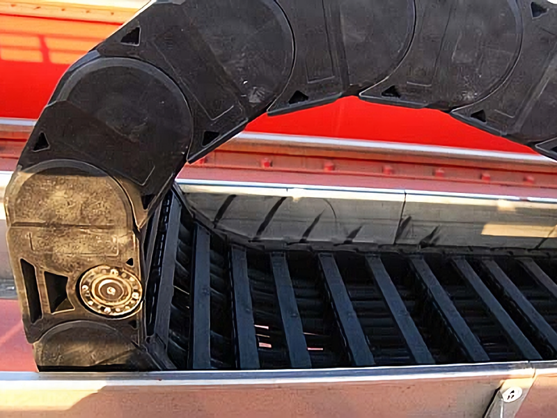 IGUS® E2 Medium 240/250 Series Cable Carrier