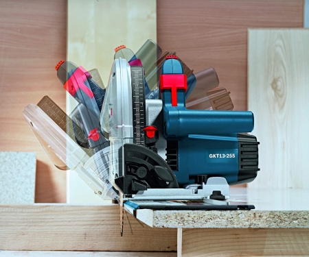 BOSCH® Track Saw with Plunge Action and L-Boxx Carrying Case 6/12 In ...