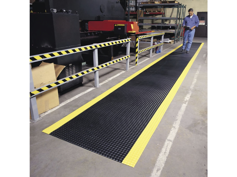 Notrax Vinyl Runner™ Diamond Plate Anti-Slip Floor Mats 737 Series